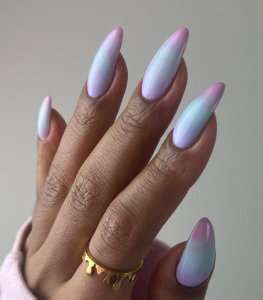 35 *Amazing* Almond French Tip Nails Worth Screenshotting
