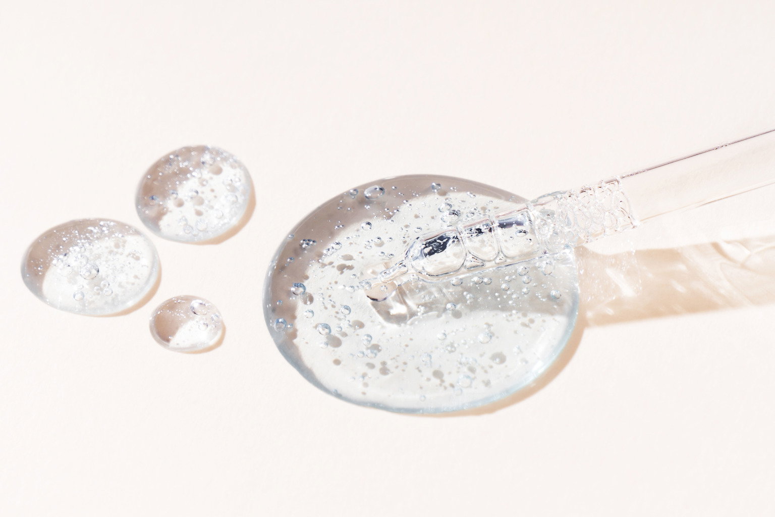 10 Dos and Don’ts of Layering Retinol with Other Ingredients