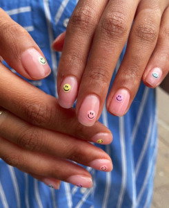 35 of the Cutest Smiley Face Nail Designs for 2024