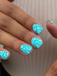35 Stunning Swirl Nail Designs for a Next Level Mani